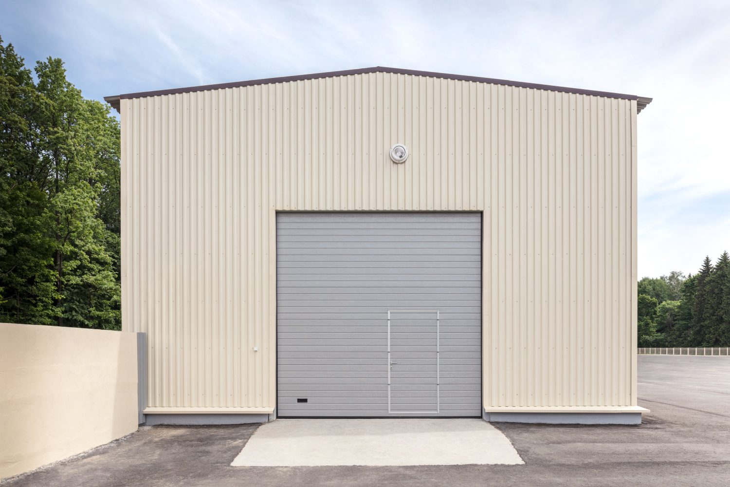 FAQ - N Pooner & Sons - Residential Roll Up Doors